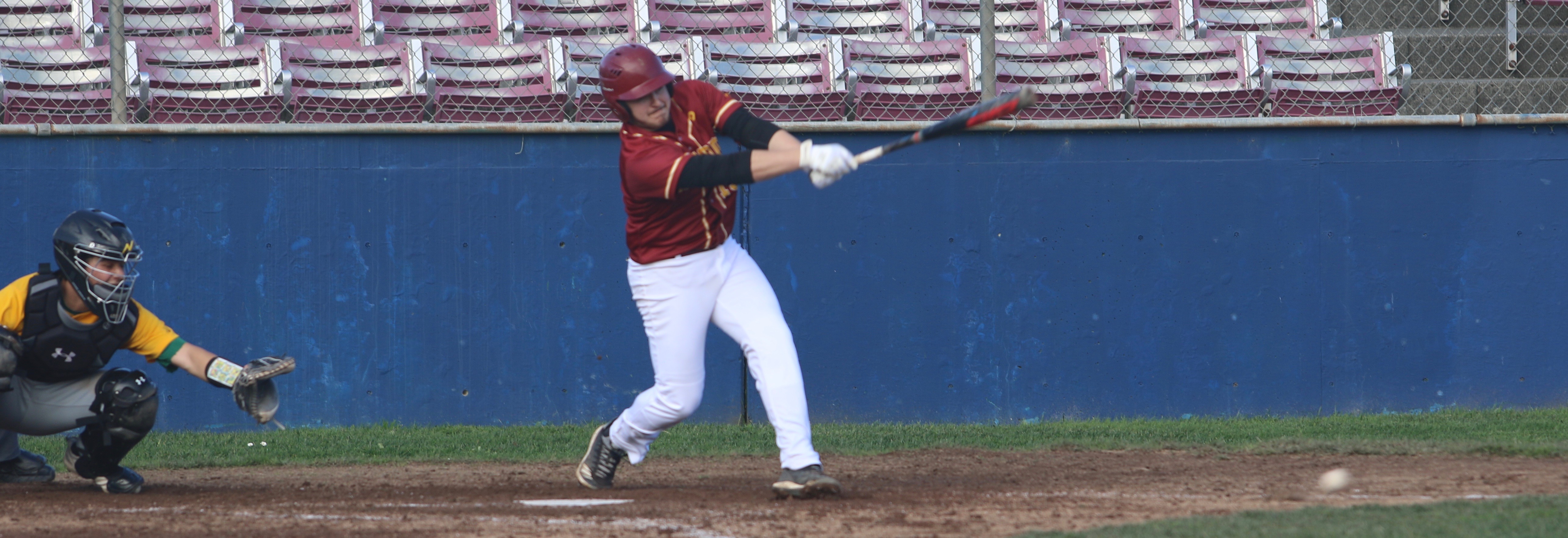 WEEKEND COLLEGE ROUNDUP — CR baseball struggles; HSU men win ...